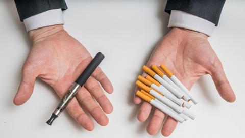 Zigarro elektronikoak edo ohiko zigarroak? Vapear o fumar, esa es la ...